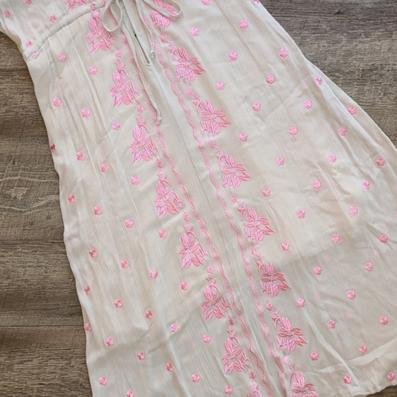 Goodnight Macaroon | Dresses | Goodnight Macaroon Champange And Chanel ...